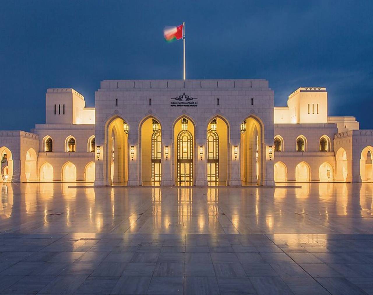 Oman Uncovered Sands Sea Civilization Tour 8 Days 7 Nights | Black ...